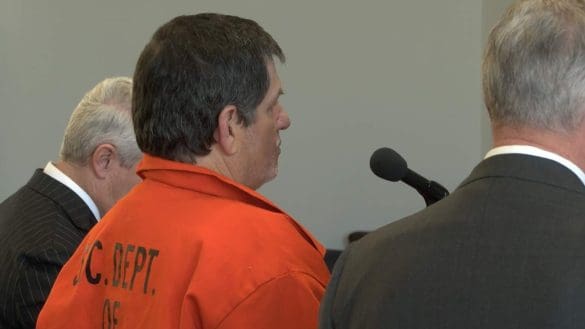 Thomas Wayne Riley Jailed for Defrauding Pool Customers - Under Coverist