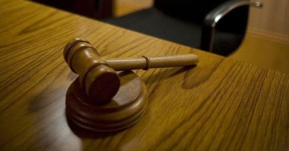Former Bank Executive William Shane Garrow Pleads Guilty - Under Coverist