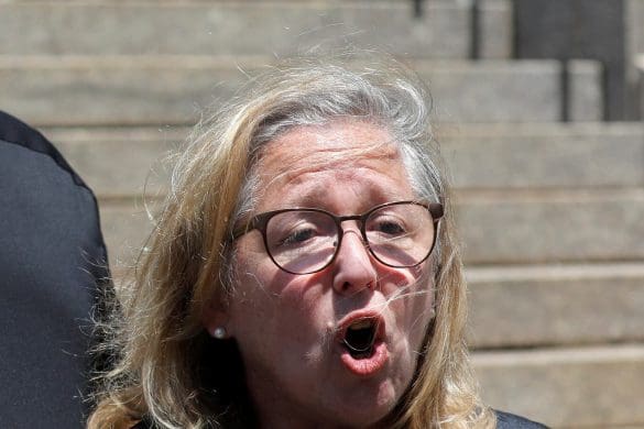 Jason Carney Pleads Not Guilty to Wire Fraud, Faces Multiple Charges ...