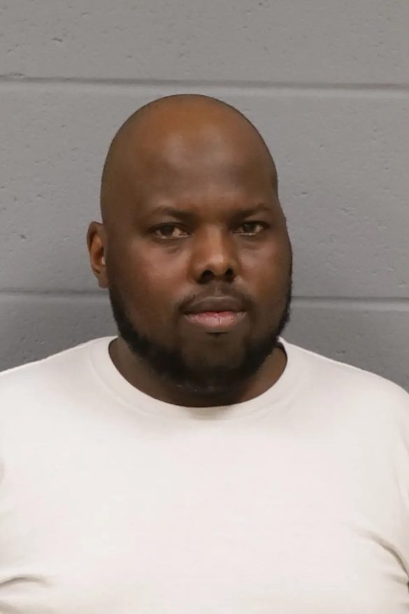 James Cade Arrested at Bradley Airport for Identity Theft - Under Coverist